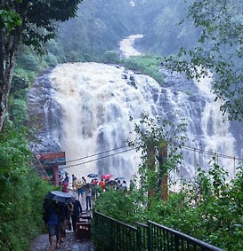 36 Best Places to Visit in Summer in India 2025 | Summer Holidays