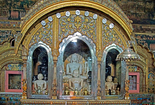 Digambar Jain