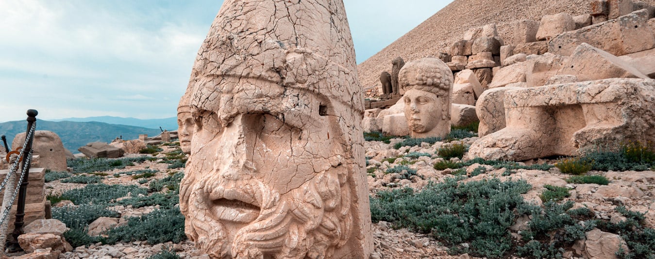 Explore Mount Nemrut in Turkey | Discover Ancient Ruins