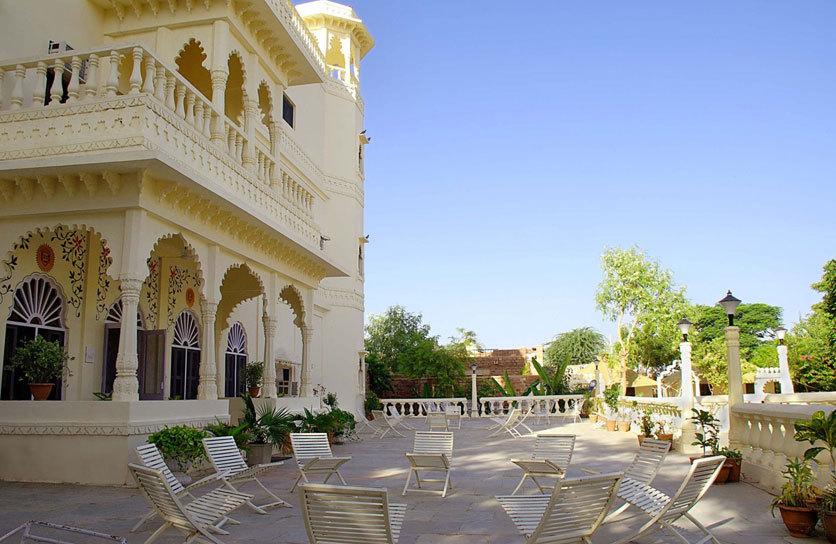 Jhalamand Garh Hotel - Indian Holiday