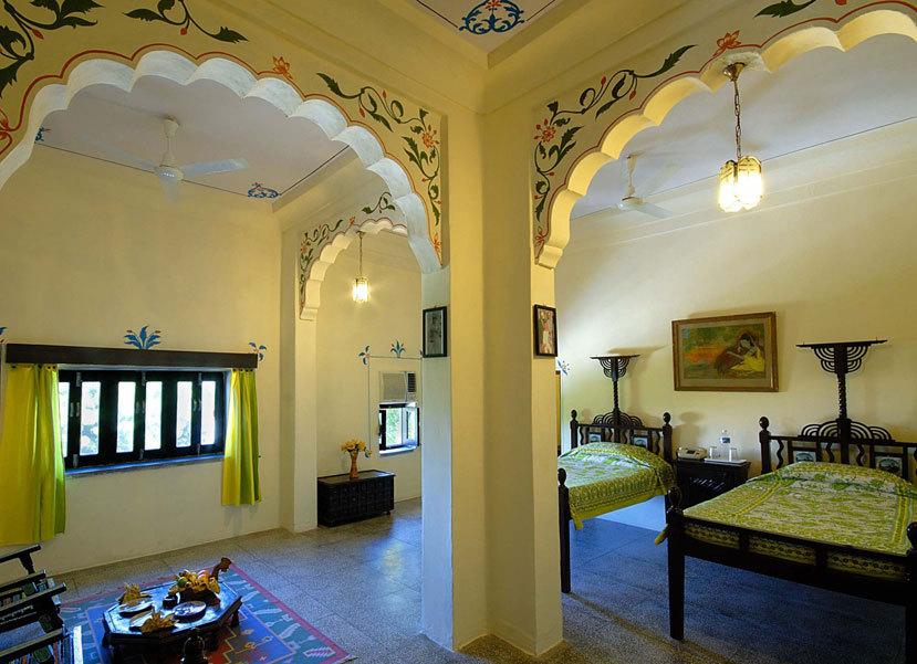 Jhalamand Garh Hotel - Indian Holiday