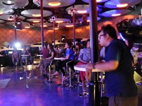 Nightlife in Delhi | Best New Delhi Nightlife | IHPL