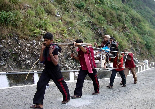 Ultimate Guide of Maa Vaishno Devi Yatra - Indian Holiday