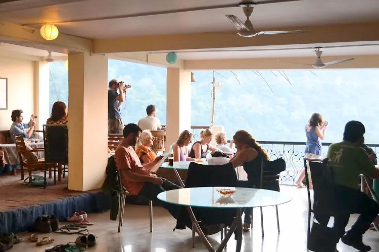10 Best Cafes in Rishikesh You Must Try in 2025