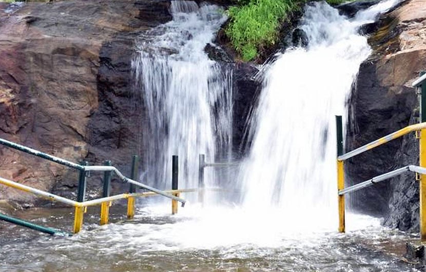 10 Best Waterfalls in Tamil Nadu to Liven Up Your Gram Game