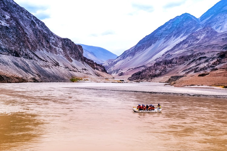 Leh Ladakh: The Best Destination for an Exciting River-Rafting Experience