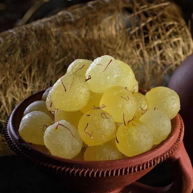 14 Must-Try Restaurants and Street Foods in Agra