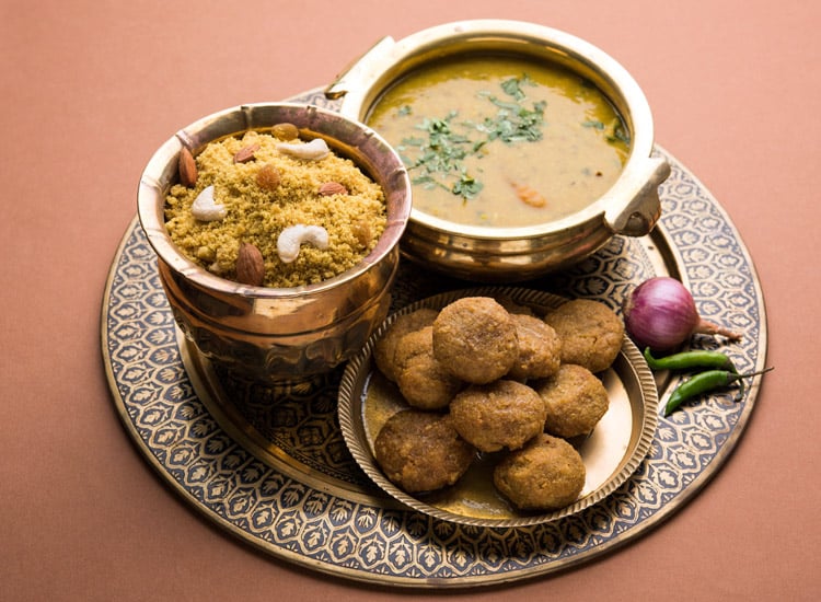 Street Foods in Udaipur: Must-Try Flavors of Local Cuisine