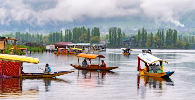 Things to Do in Srinagar | Shikara Ride, Gardens & Top Experiences